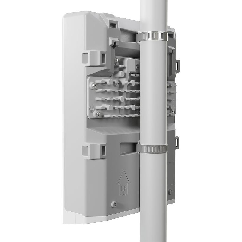 netPower 16P - CRS318-16P-2S+OUT